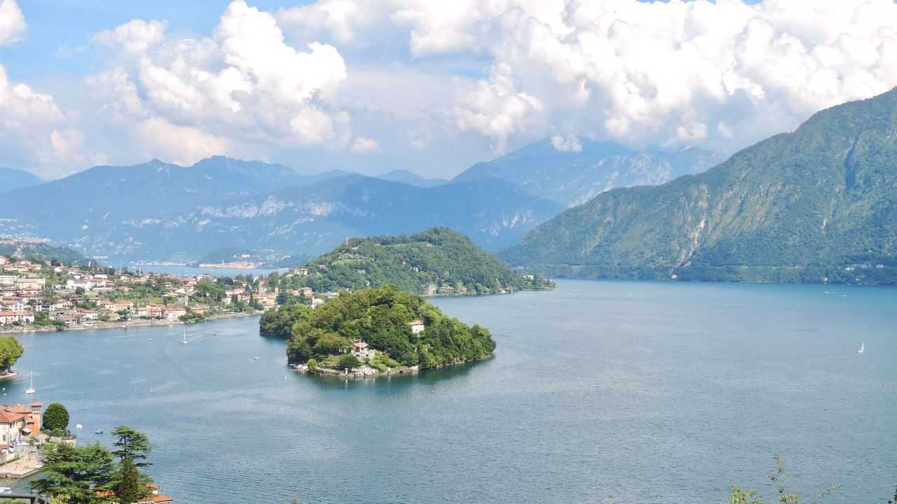 Lago di Como: sai che esiste un'isola con un solo abitante?