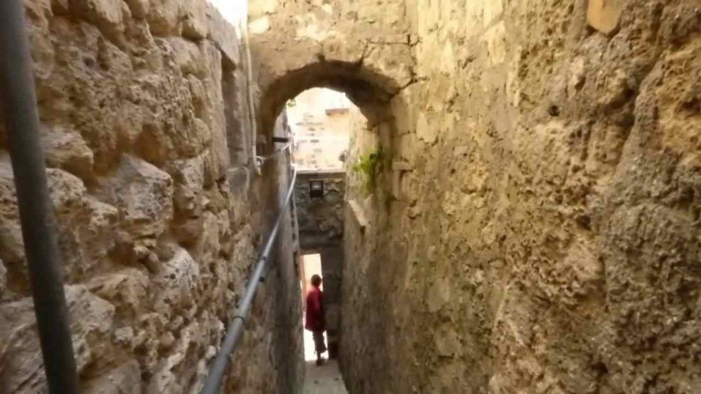 40 cm di larghezza : dove si trova la via più stretta d'Italia