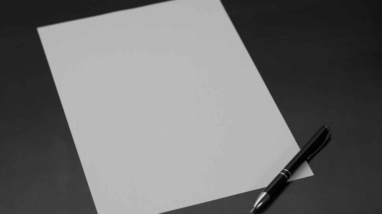 Un foglio da portare sempre con sé: non dovresti MAI dimenticarlo