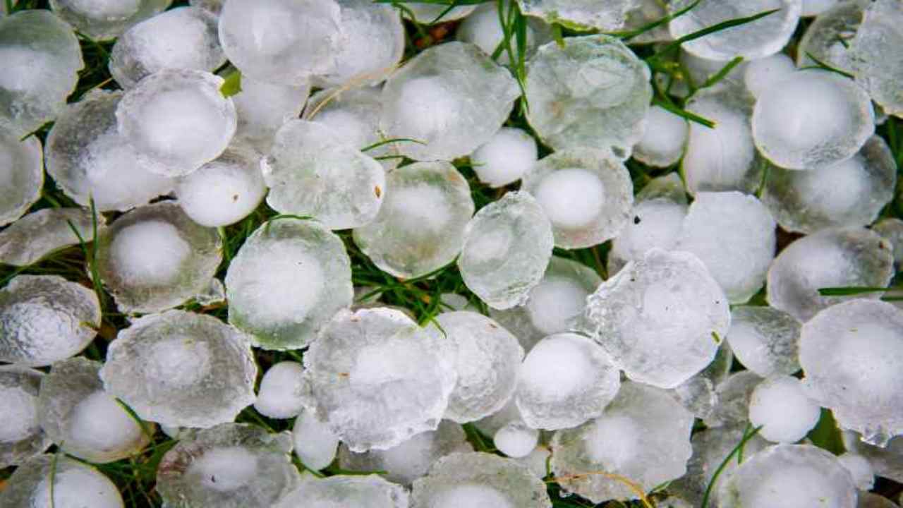 Grandine in estate: perché i chicchi sono così grandi