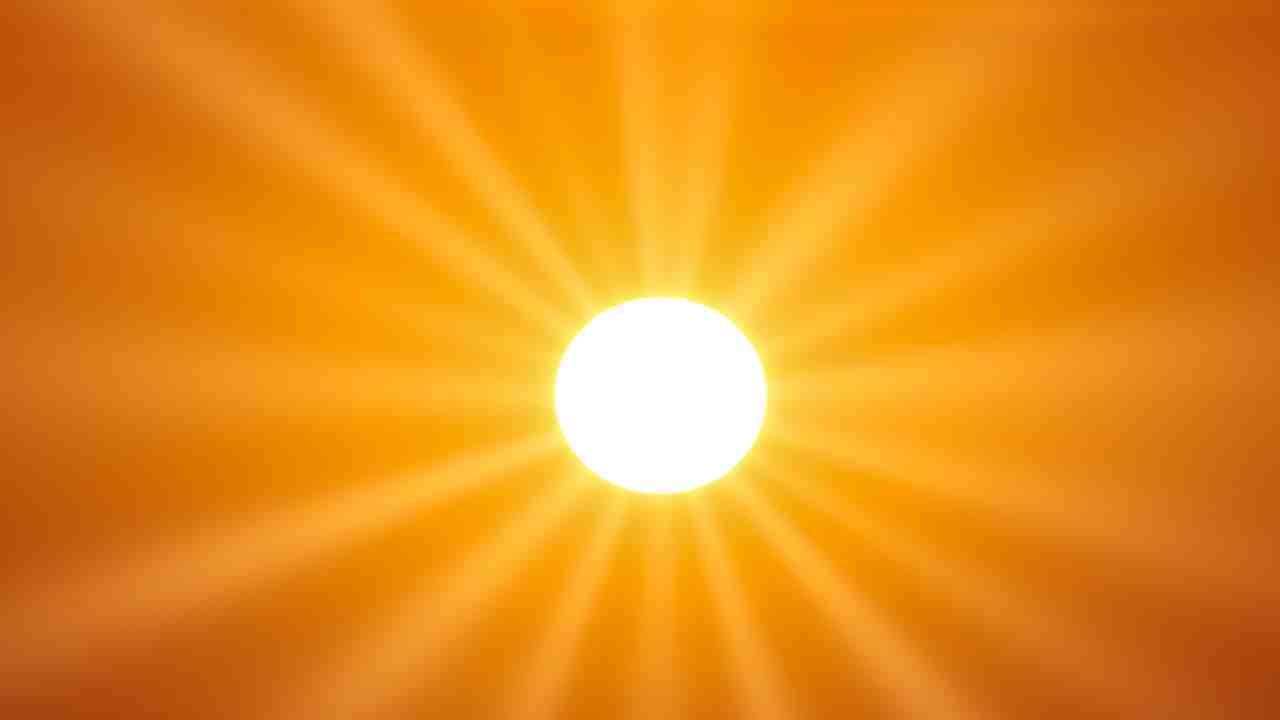 Sole: sulla sua superficie accade qualcosa di particolare che forse ...