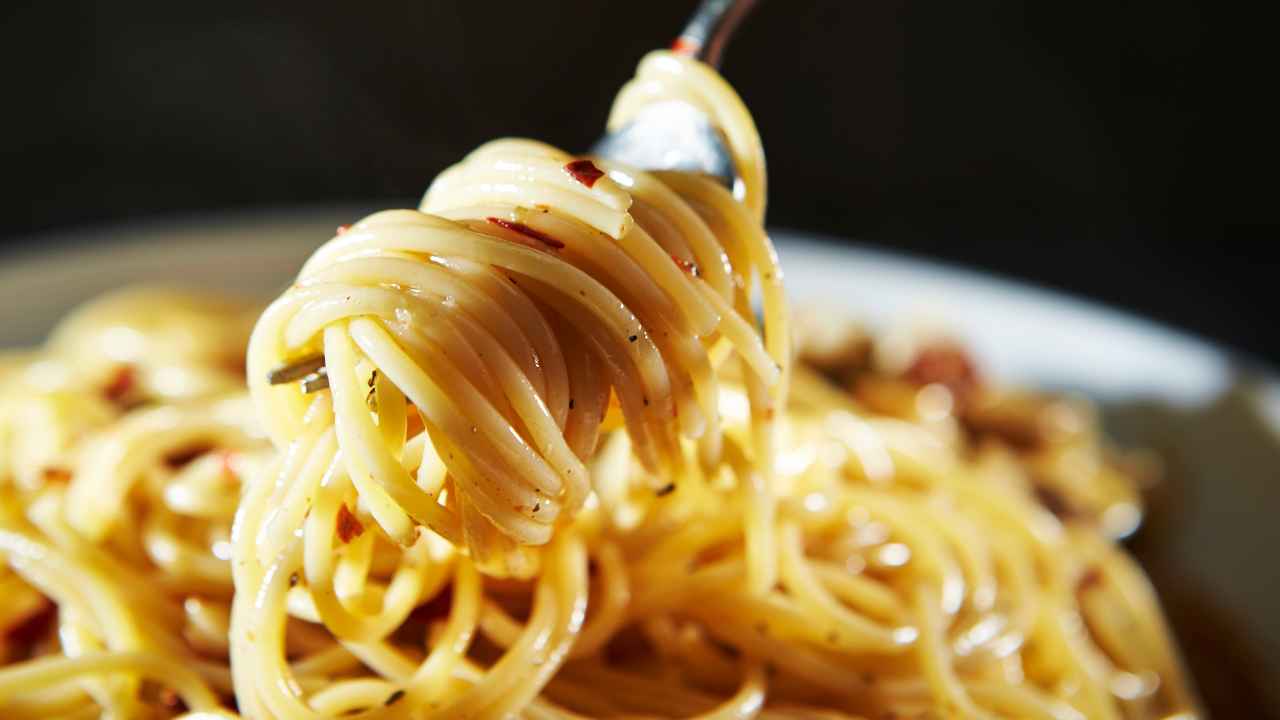 Spaghetti a mezzanotte: da dove viene la tradizione
